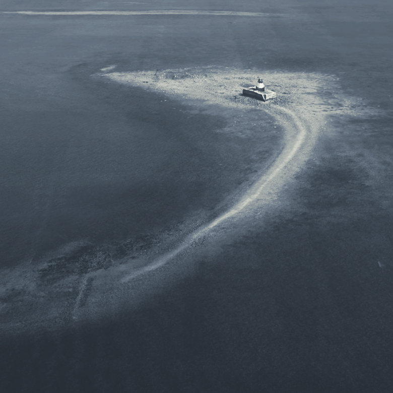 Nixes-Mate sq earth | Nixes Mate Review